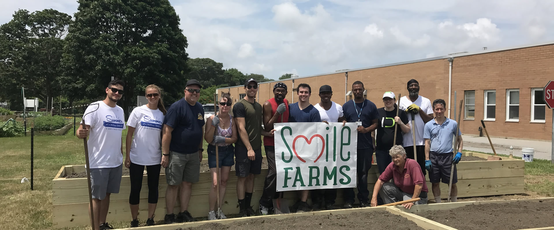 VOLUNTEER - Smile Farms Inc.